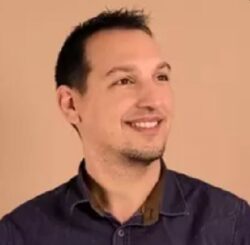 Aurélien – darkpatterns.jp